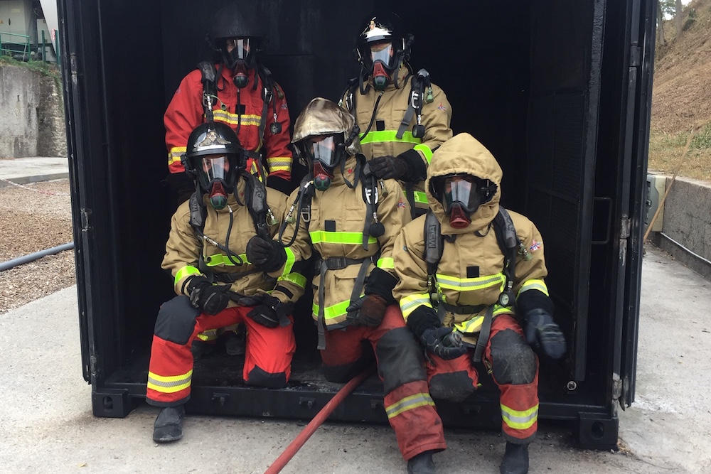 Editors Blog - Firefighters’ clothing provides temperature alarms ...